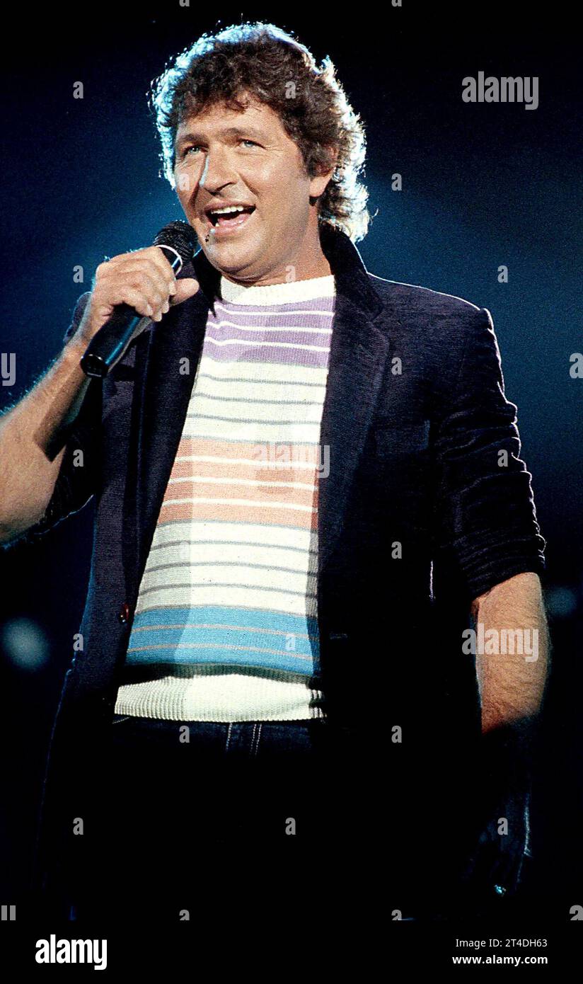 Mac davis singer hi-res stock photography and images - Alamy
