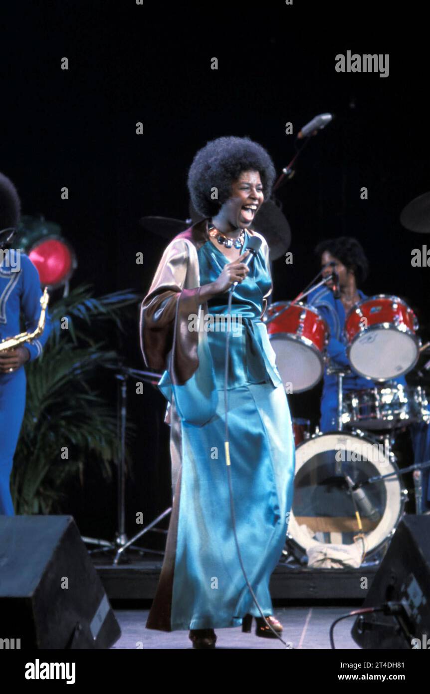 BETTY WRIGHT (born Bessie Regina Norris, December 21, 1953 - May 10 ...