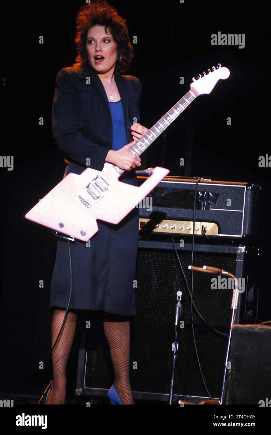 1981 ;MARTHA DAVIS ; MOTELS Credit: Lynn Mcafee / Performing Arts ...
