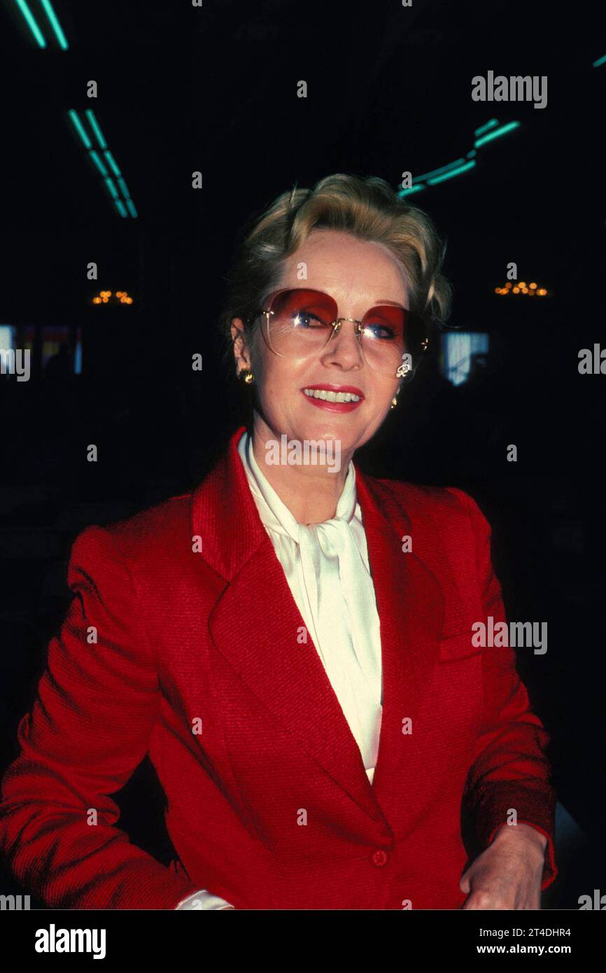 DEBBIE REYNOLDS ;(April 1, 1932 – December 28, 2016) ; Mary Frances ...