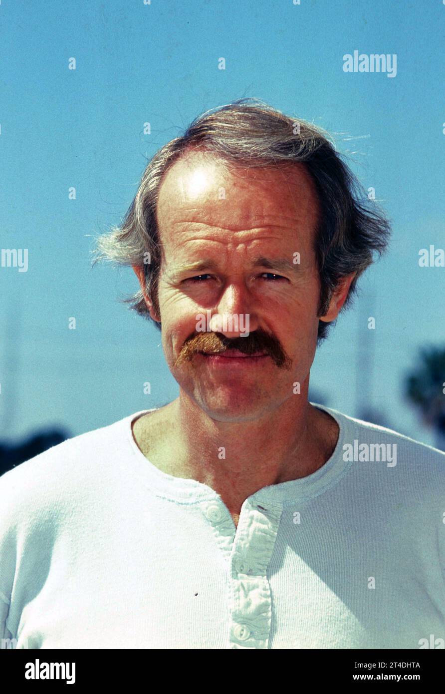 MIKE FARRELL ; Credit: Lynn Mcafee / Performing Arts Images www ...