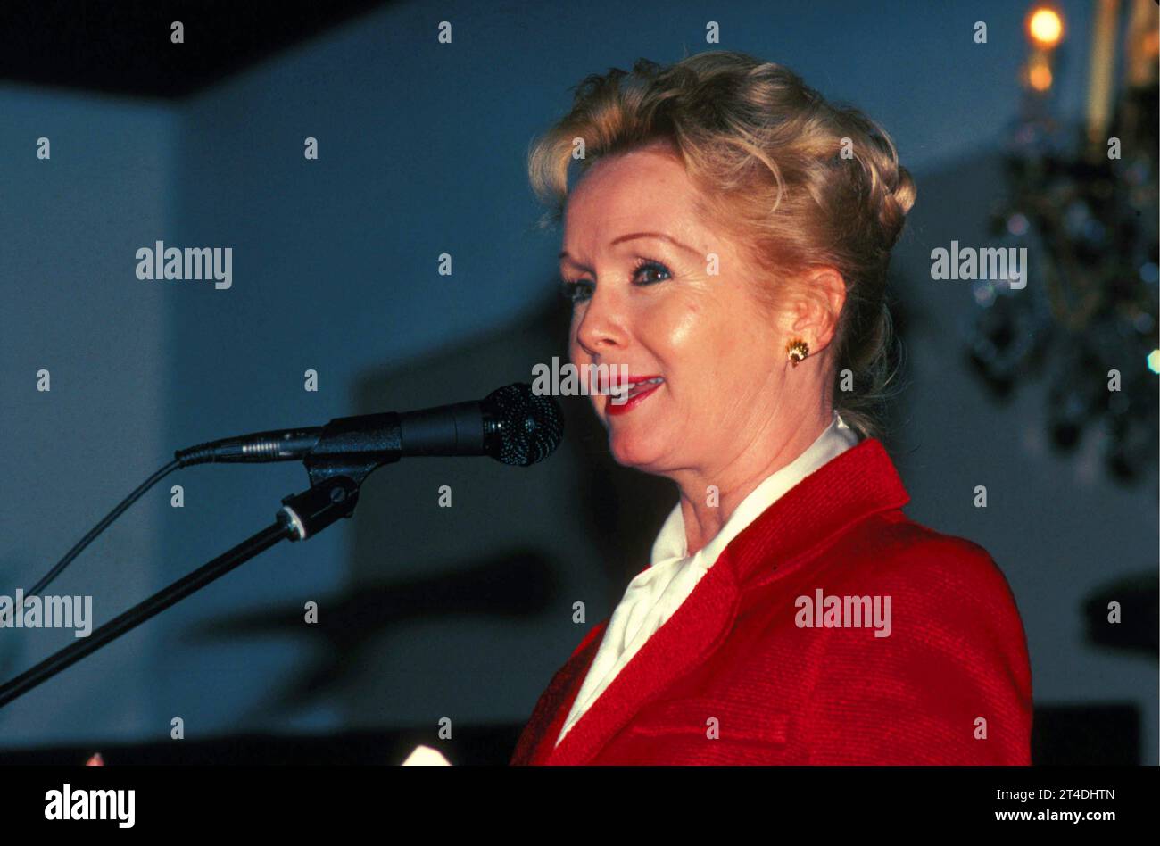 DEBBIE REYNOLDS ;(April 1, 1932 – December 28, 2016) ; Mary Frances ...