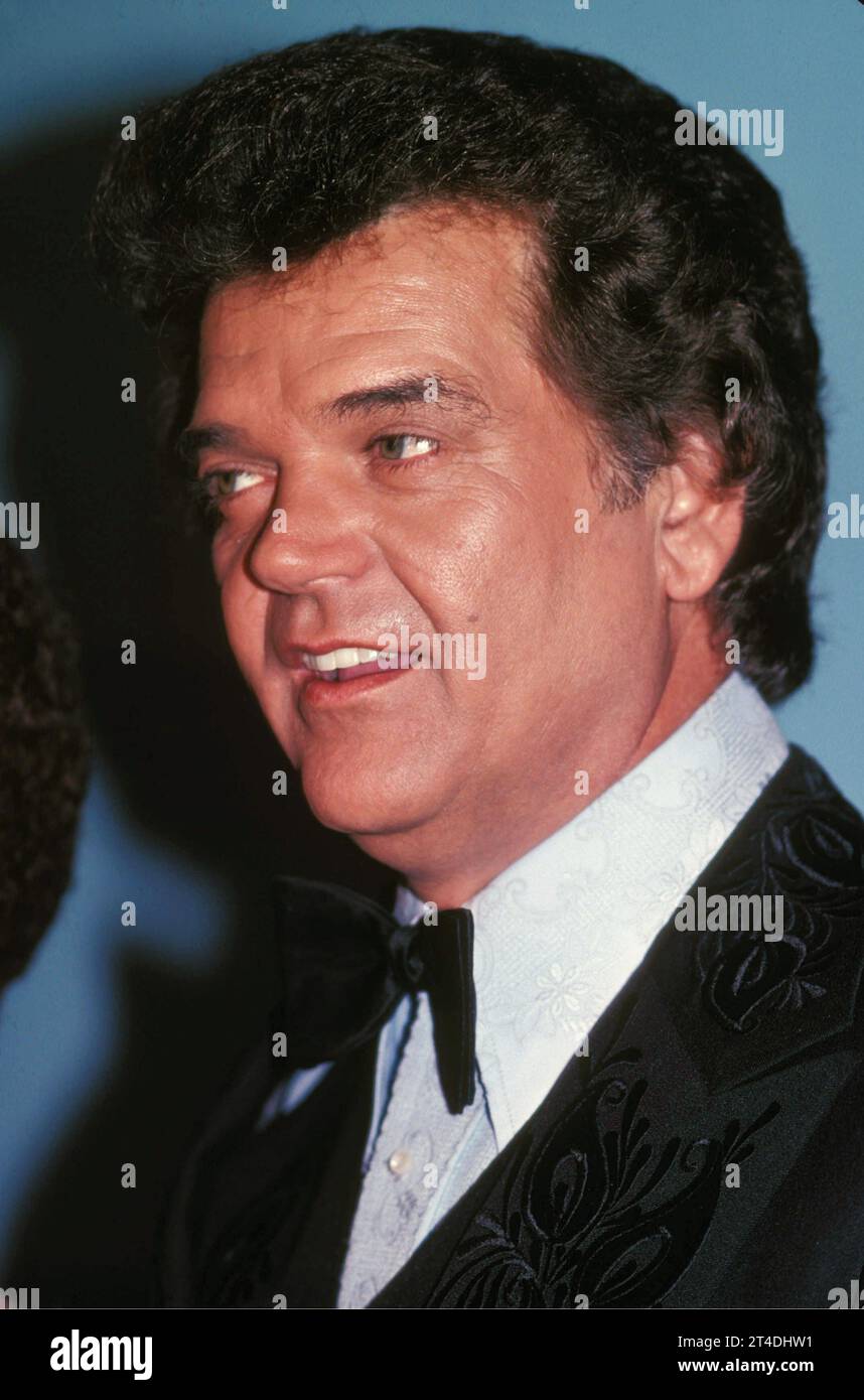 Twitty hi-res stock photography and images - Alamy