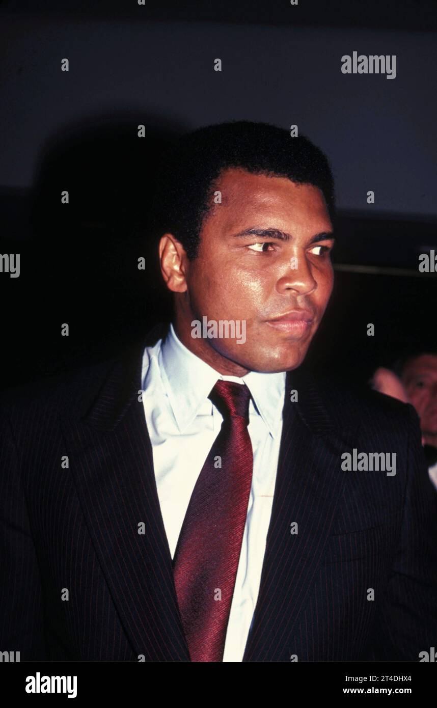 MUHAMMAD ALI ;Cassius Marcellus Clay Jr.; 17 January 1942 - 3 June 2016 ...