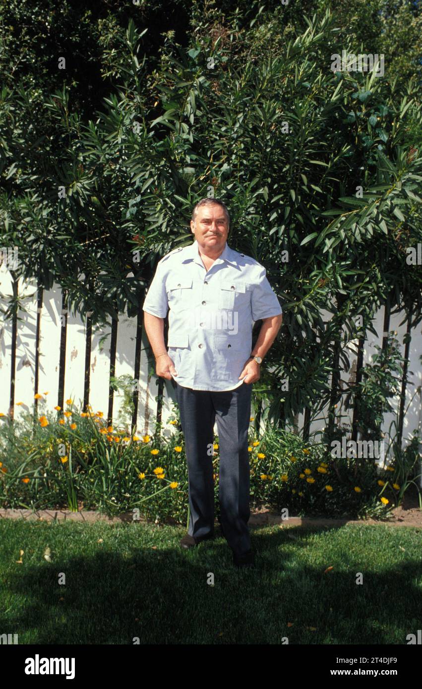 F5993 ;1988 ; CHRISTOPHER HEWETT ; Credit: Lynn Mcafee / Performing ...