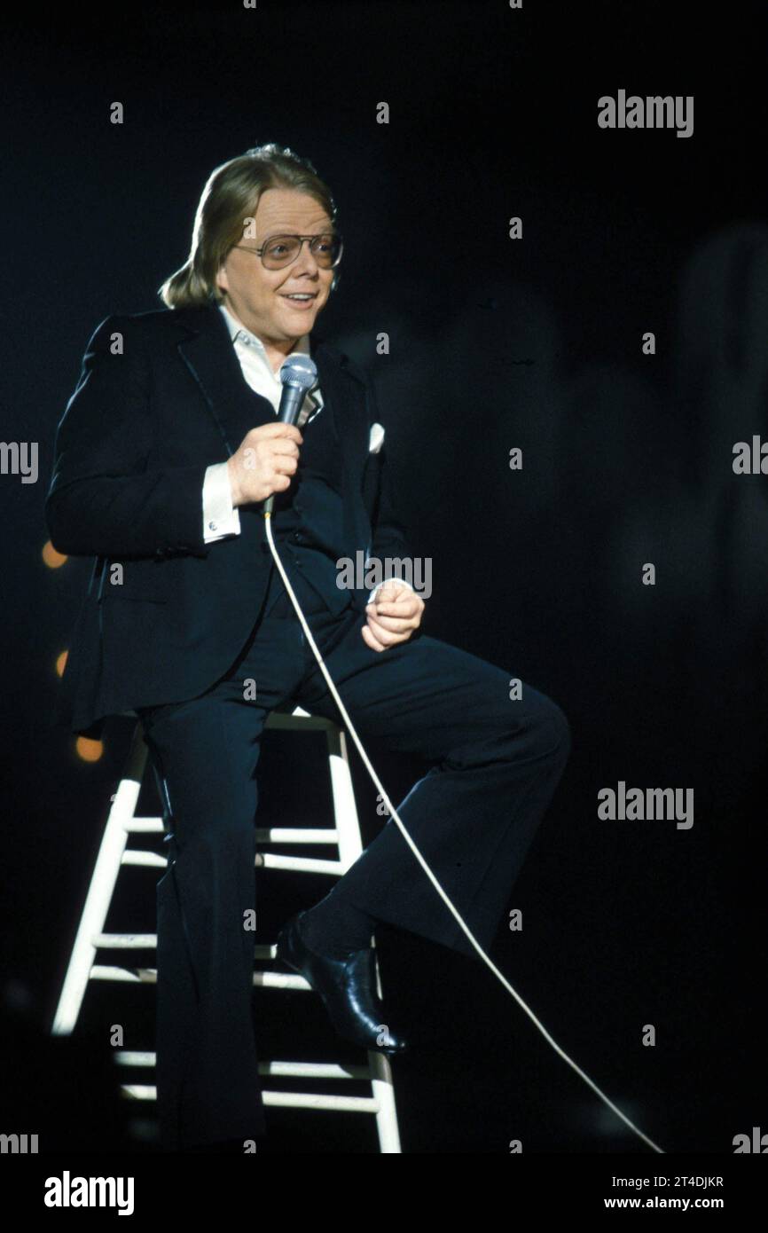 Songwriter paul williams hi-res stock photography and images - Alamy