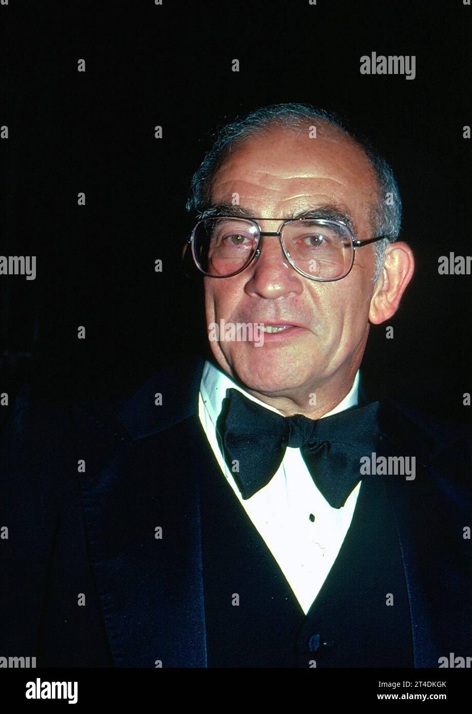 EDWARD ASNER ;Eddie Ed Asner ; (November 15, 1929 – August 29, 2021 ...