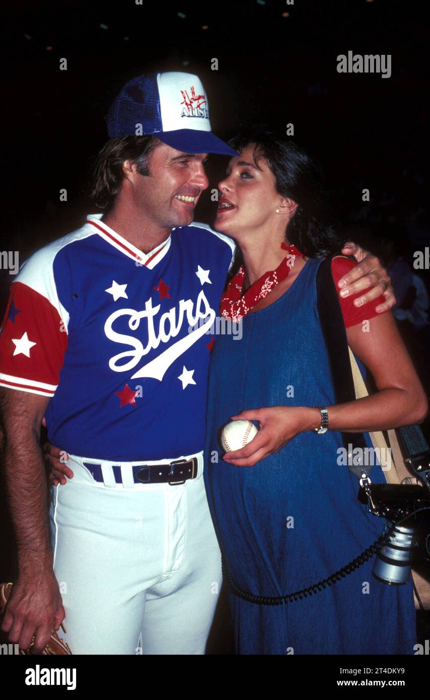 E1632 ;1981 ; GIL GERARD AND WIFE CONNIE SELLECA Credit: Lynn Mcafee ...