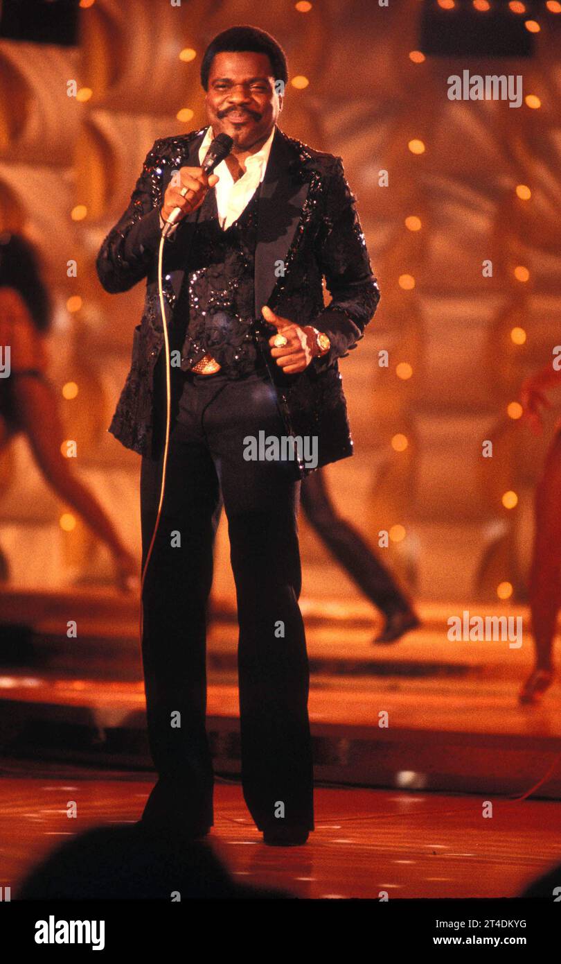 Beatles performing live 1960s hi-res stock photography and images - Alamy