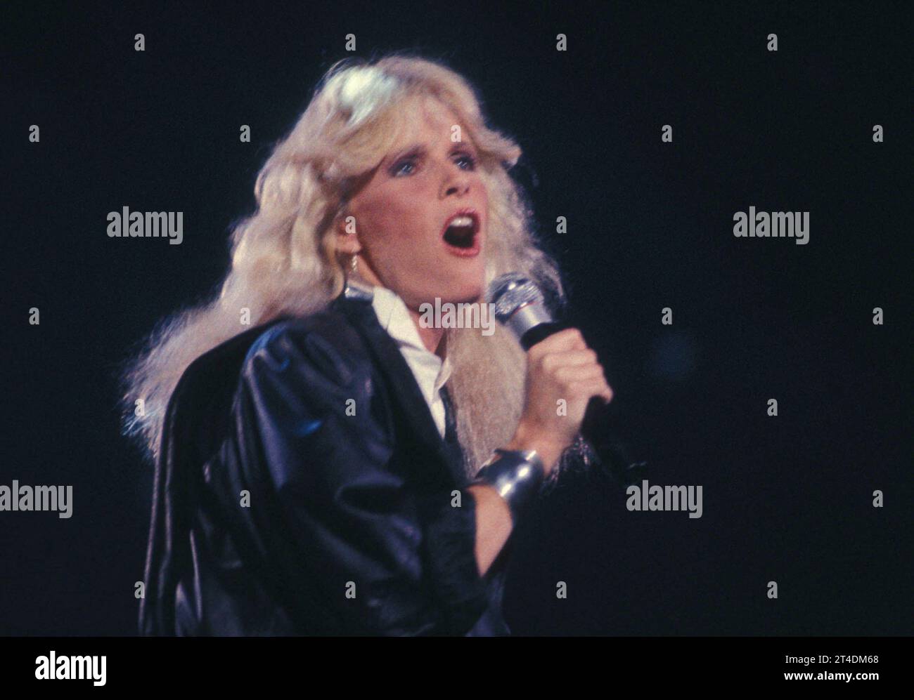 Kim carnes 1980 hi-res stock photography and images - Alamy
