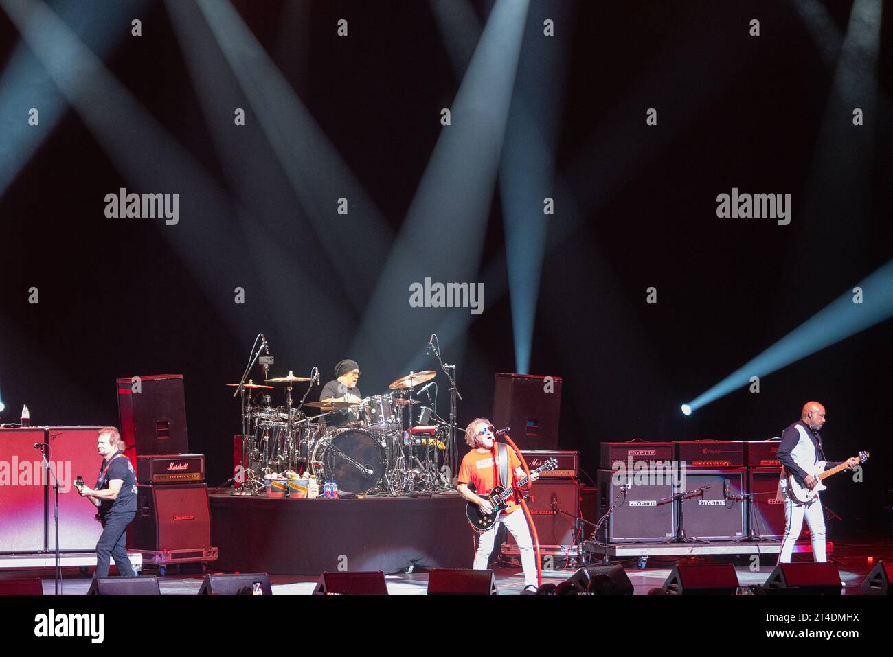 Van halen bassist michael anthony hi-res stock photography and images ...