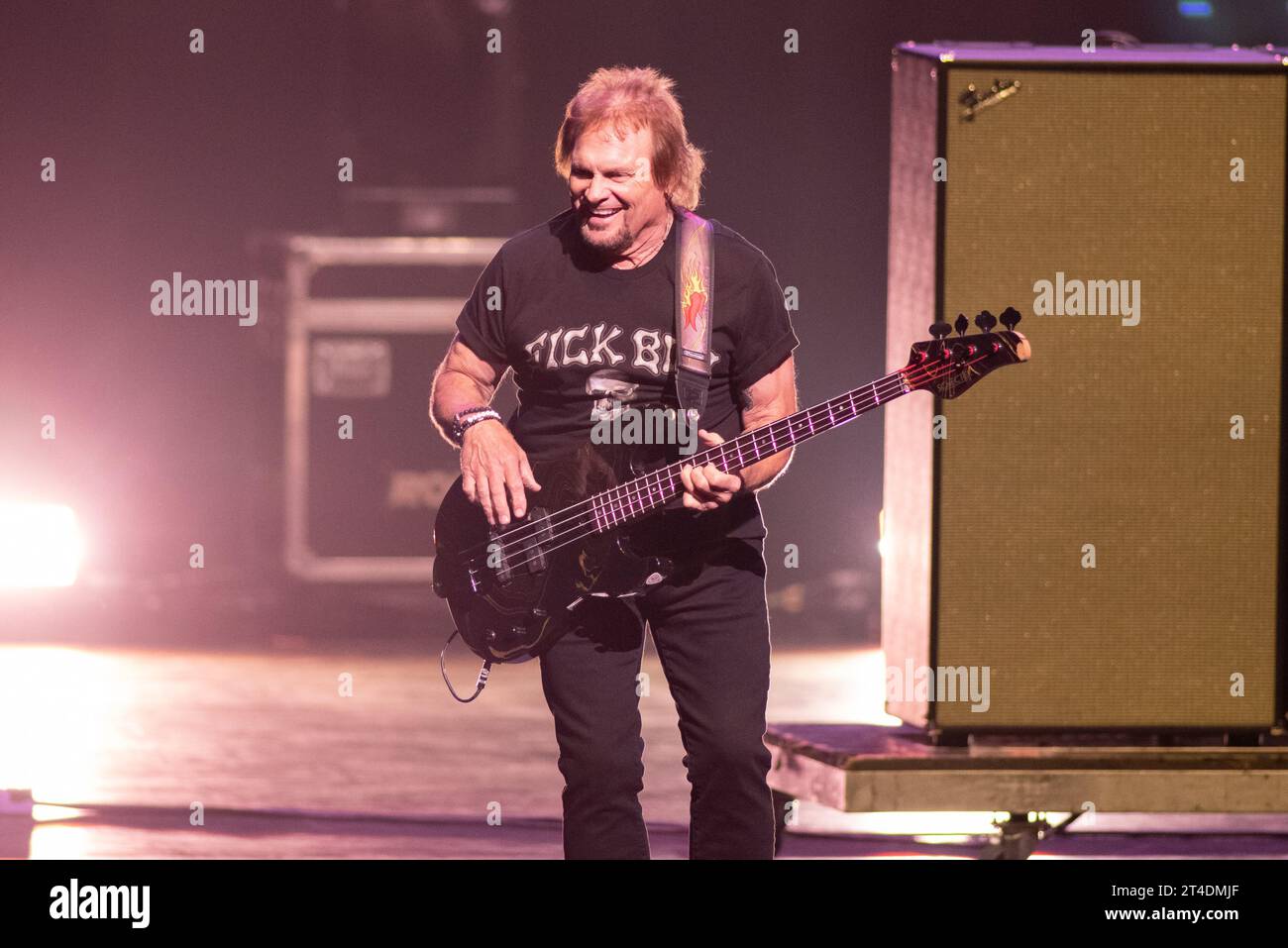 Van halen bassist michael anthony hi-res stock photography and images ...