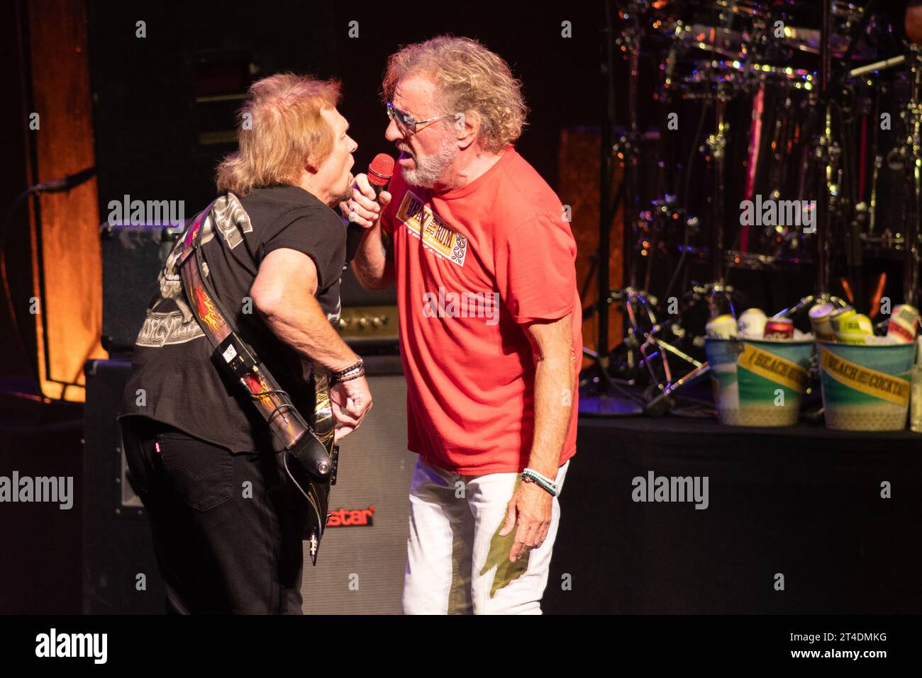 Van halen bassist michael anthony hi-res stock photography and images ...