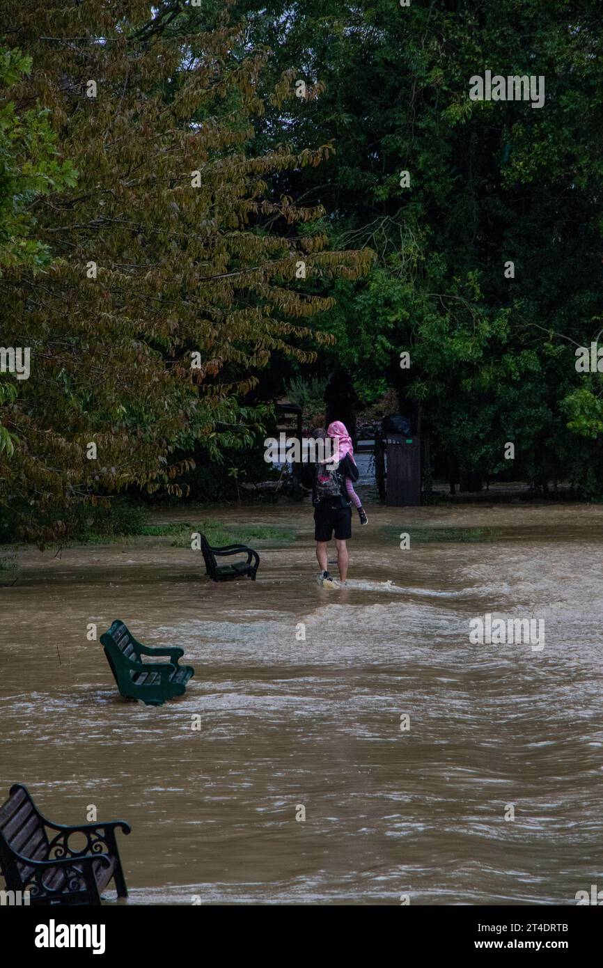 Flooding in Suffolk market town Framlingham caused by the River Ore ...