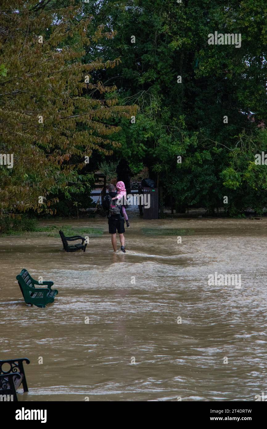 Flooding in Suffolk market town Framlingham caused by the River Ore ...