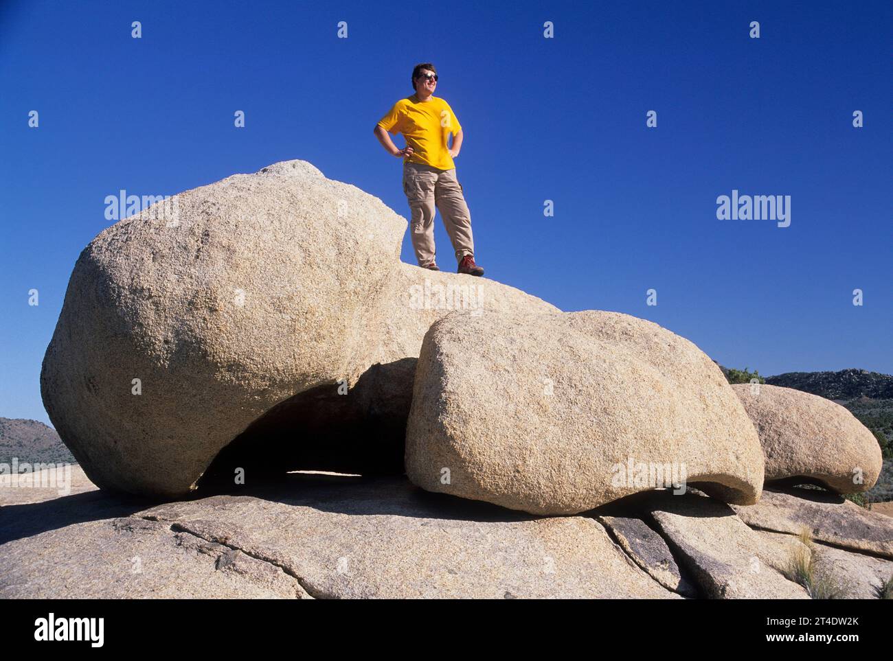 Granite outcrop in Mid-Hills, Mojave National Preserve, California ...