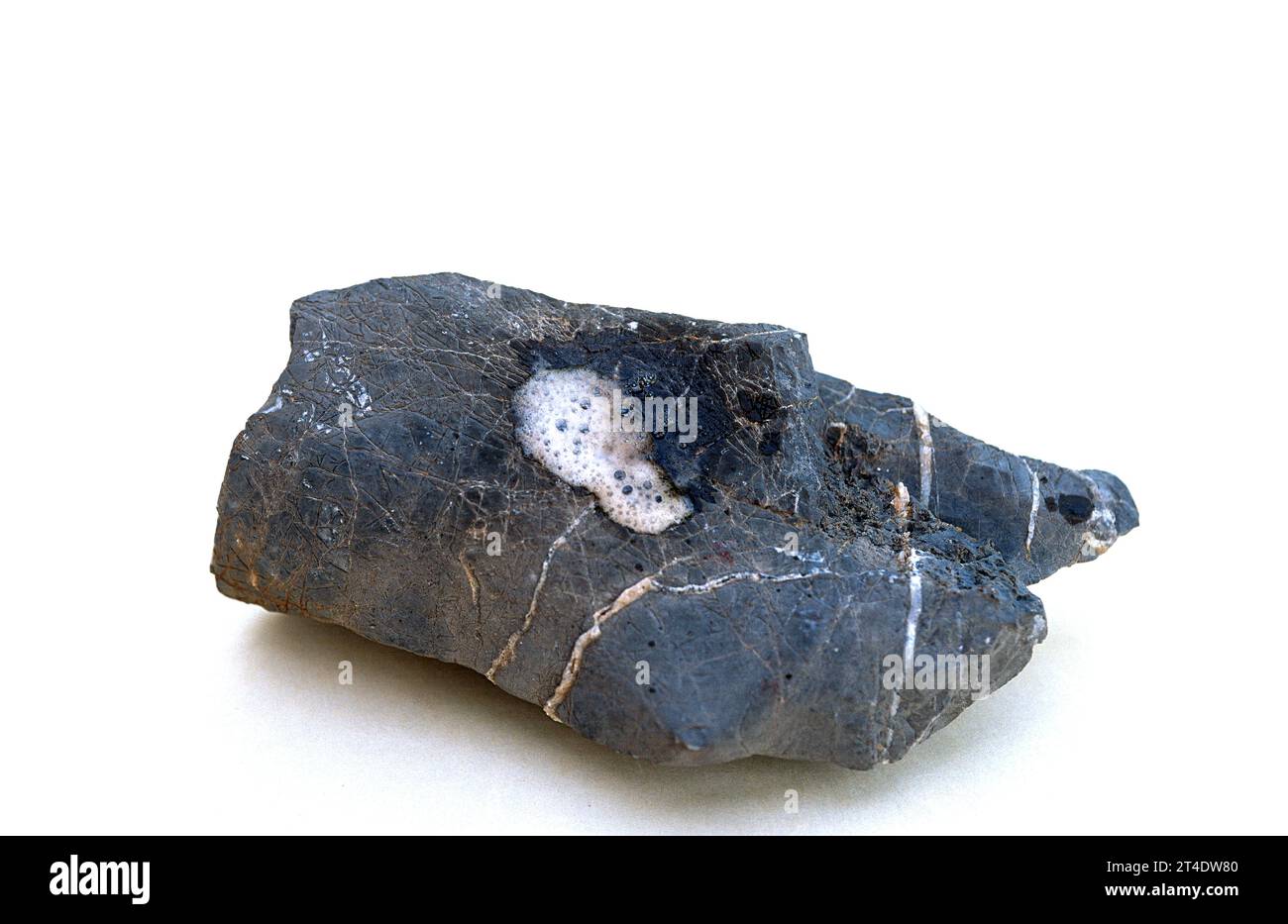 Effervescence on limestone produced by hydrochloric acid (HCl). Sample ...