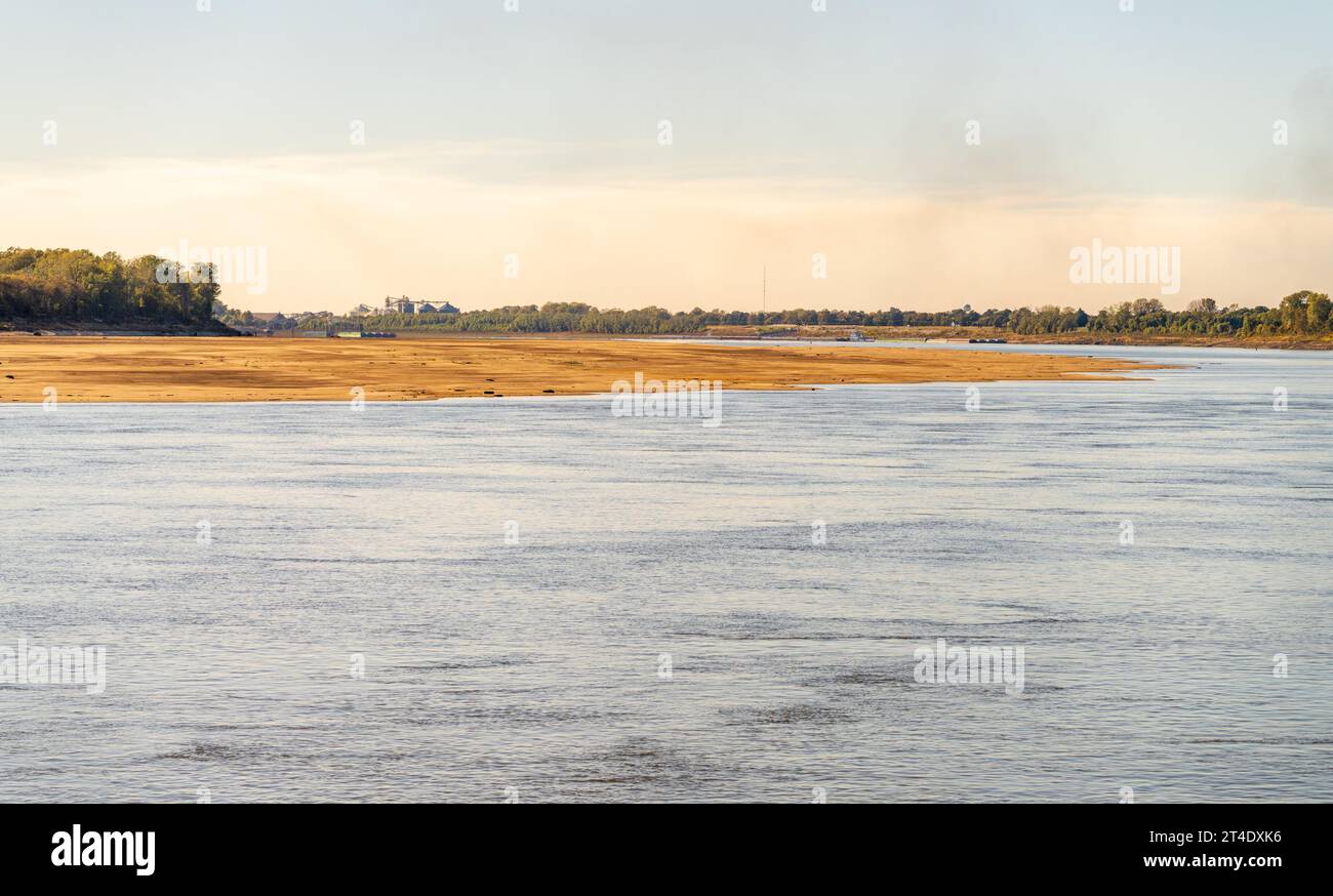 Extreme low water conditions on Mississippi river in October 2023 ...