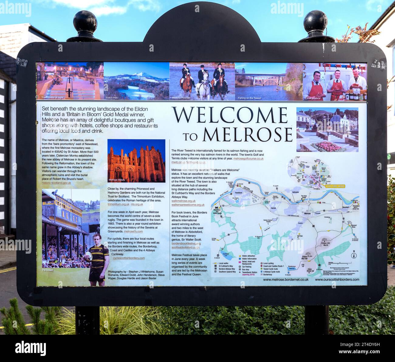 Melrose town scottish borders hi-res stock photography and images - Alamy