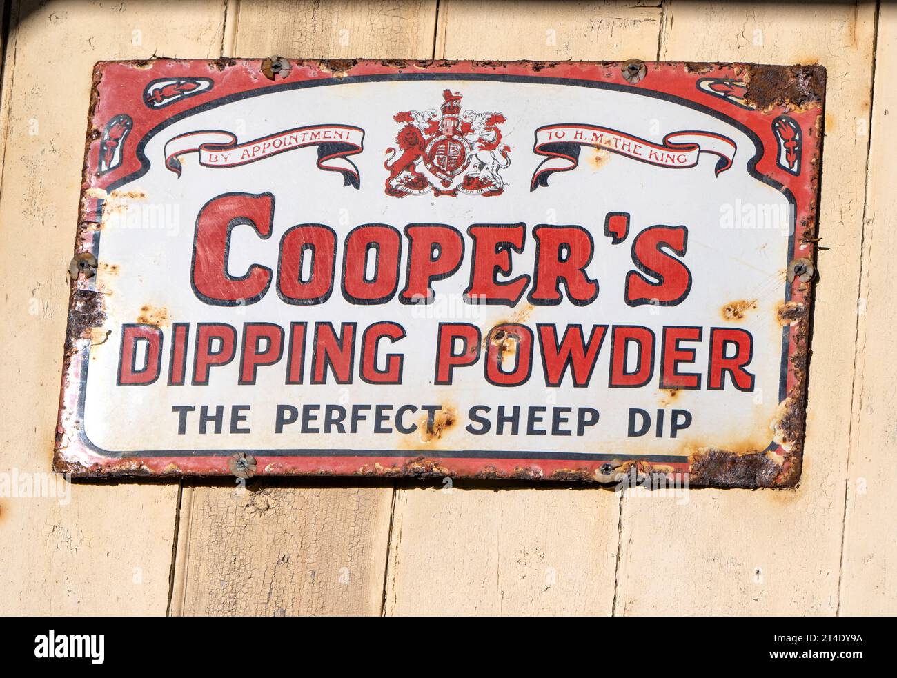 Tinplate advertising sign hi-res stock photography and images - Alamy