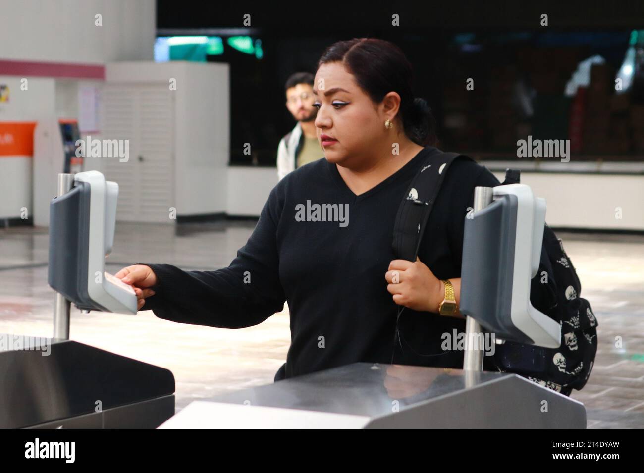 Isabel la catolica station hi-res stock photography and images - Alamy