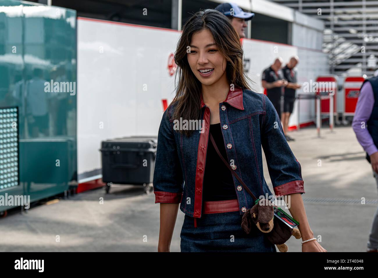 Girlfriend of alex albon williams racing f1 team hi-res stock ...