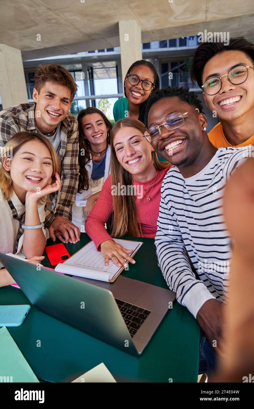 Adolescence gen z hi-res stock photography and images - Alamy