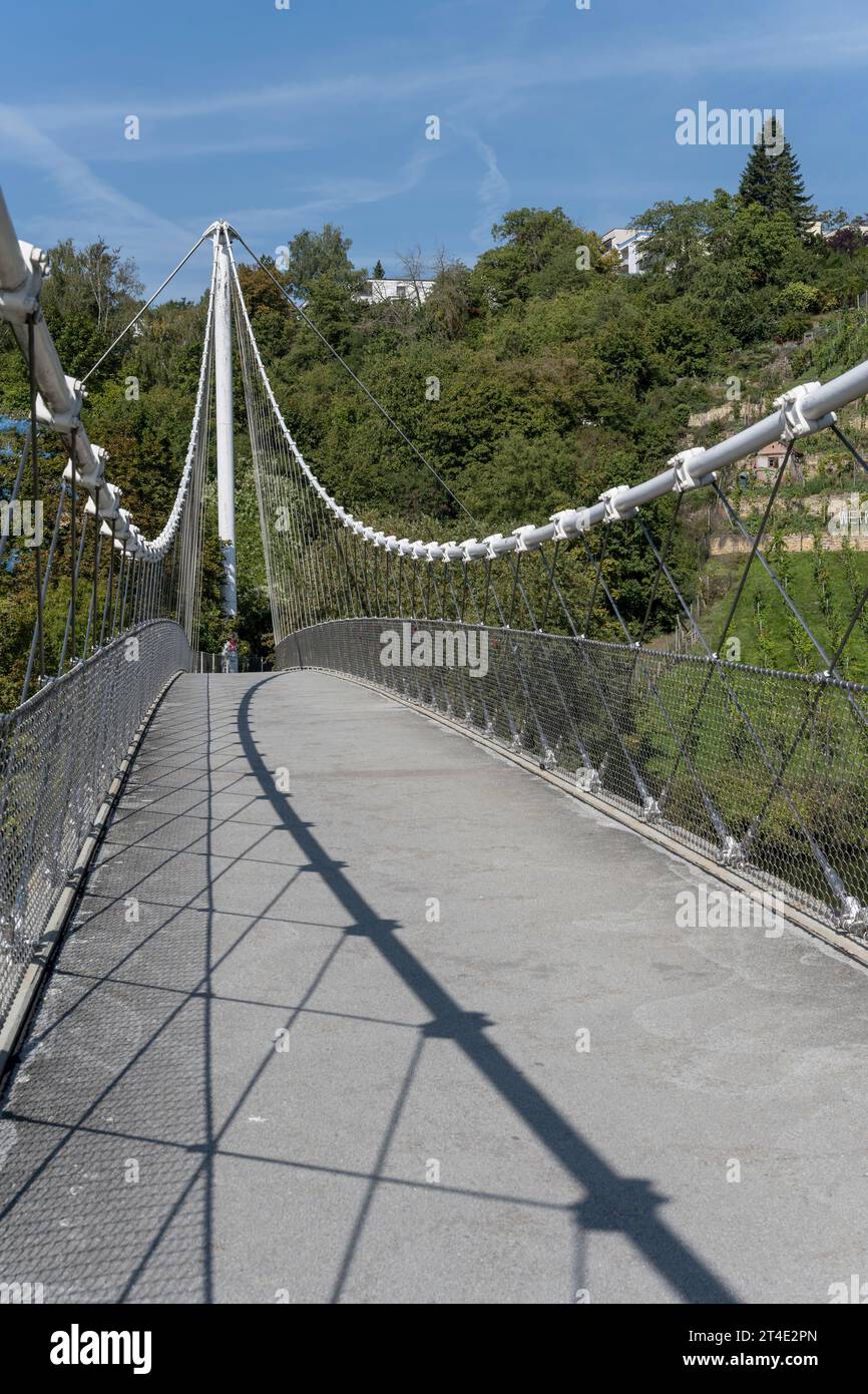 Pedestrian suspended bridge hi-res stock photography and images - Alamy
