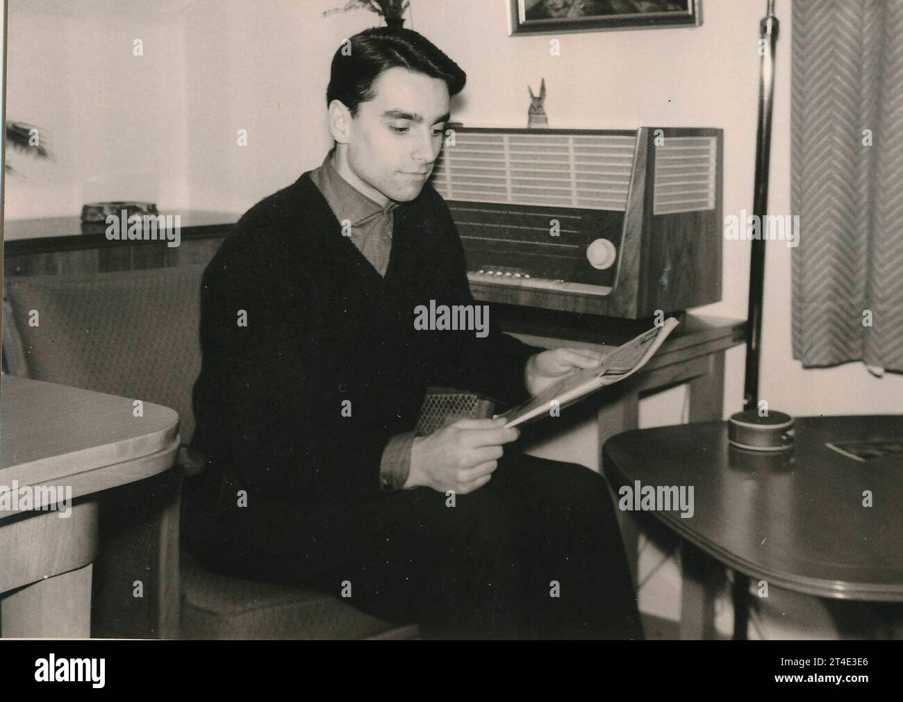 Radioprogramm hi-res stock photography and images - Alamy