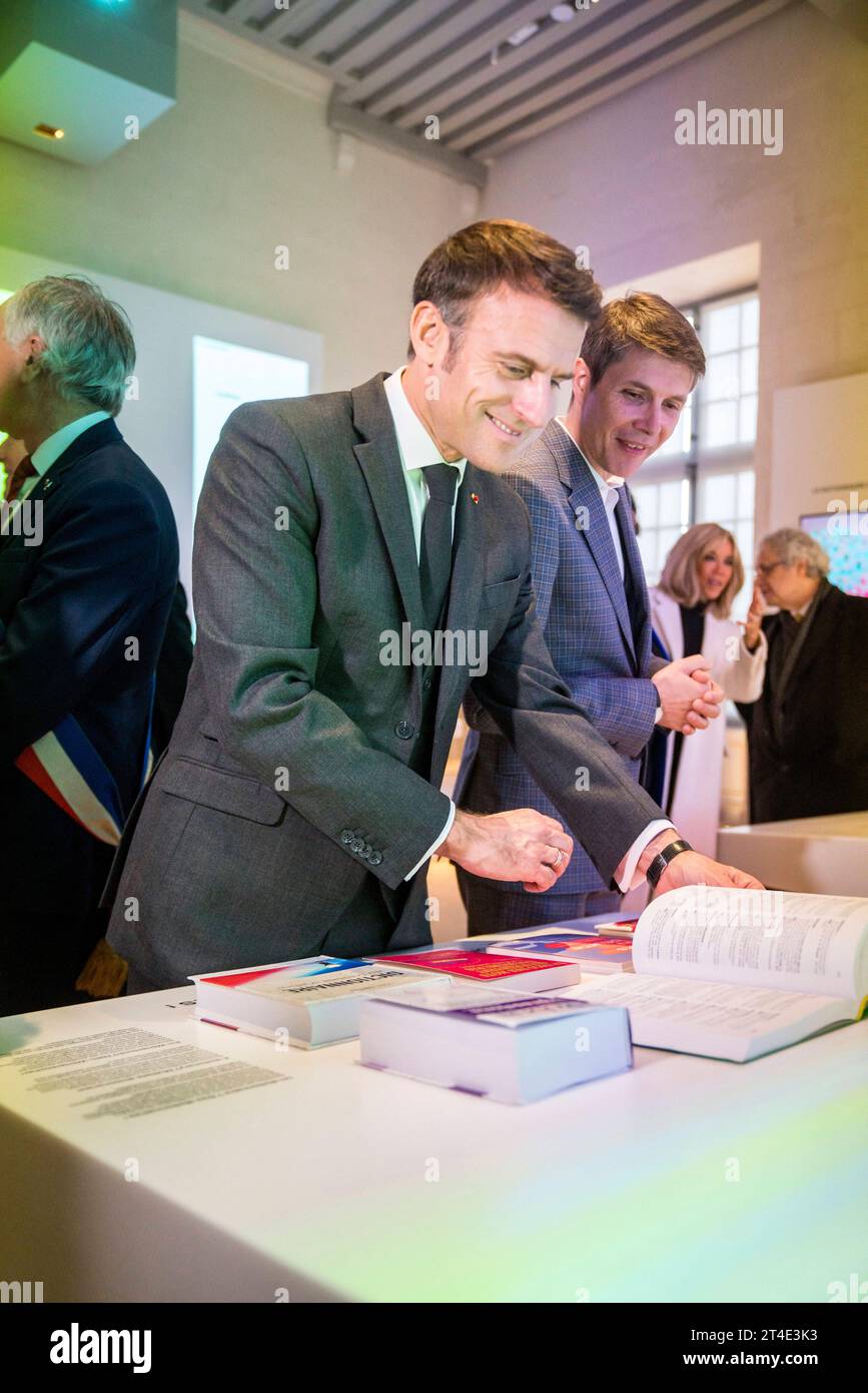 Cité internationale de la langue française hi-res stock photography and ...