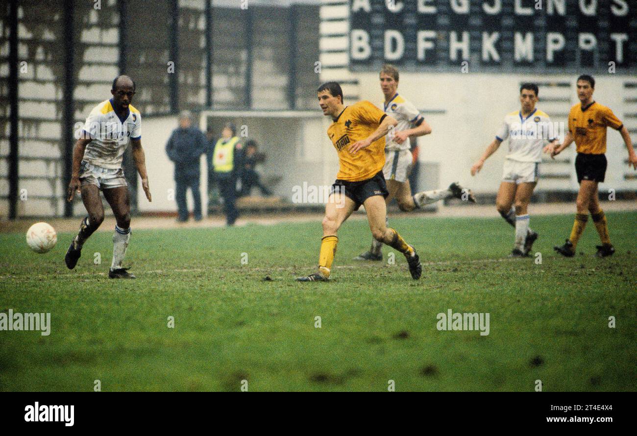 Wolverhampton Wanderers v Torquay United, 26 September 1987. Wolves ...