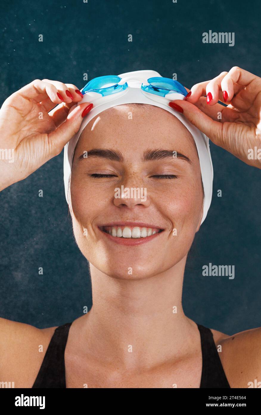Female swimmer goggles hi-res stock photography and images - Alamy