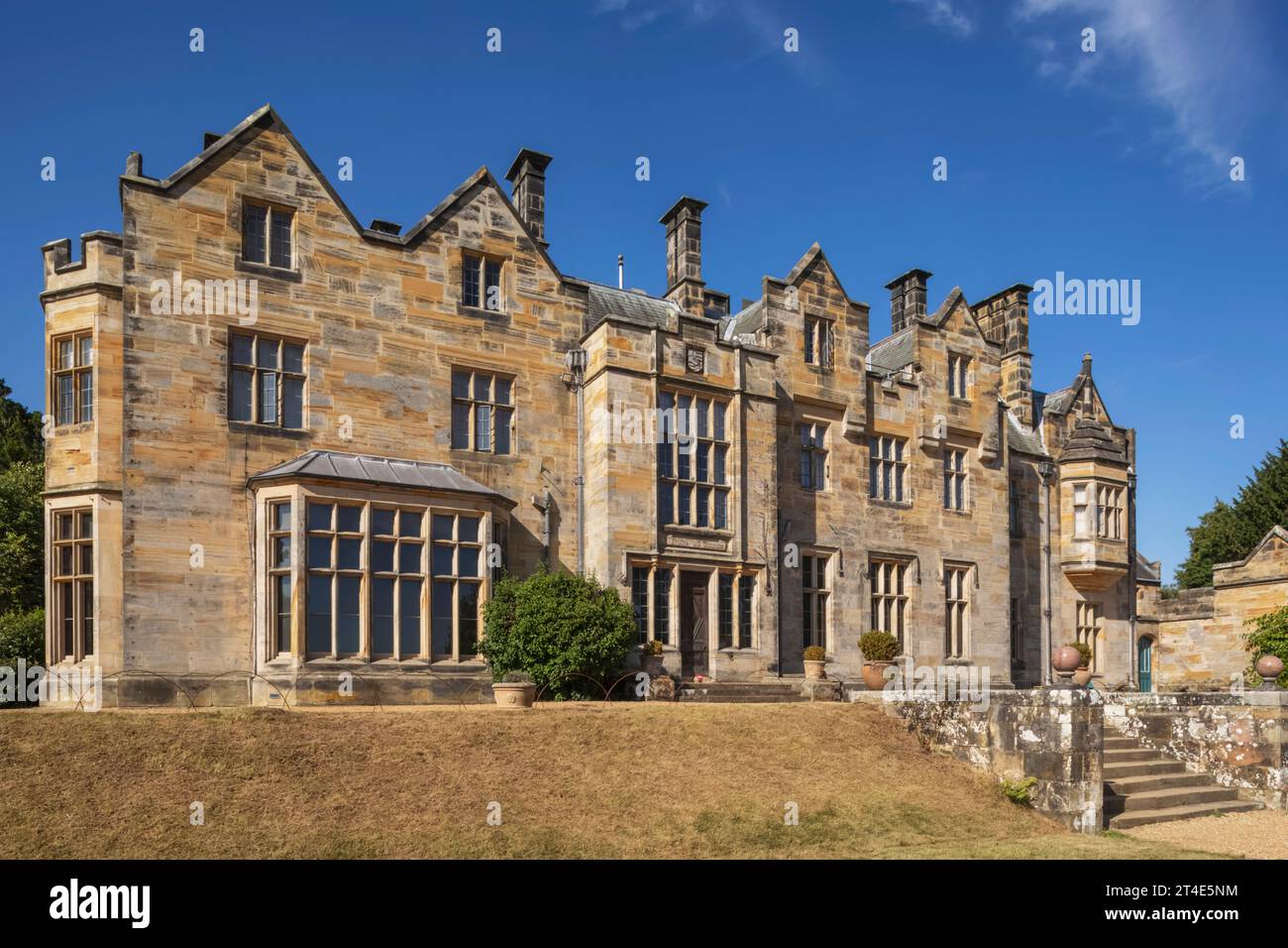 England, Kent, Lamberhurst, Scotney Castle Stock Photo - Alamy