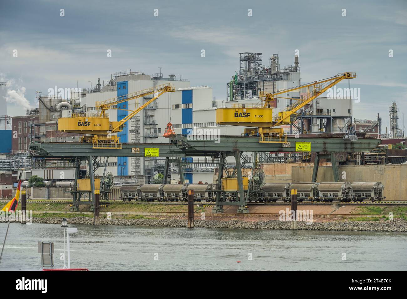 Chemiewerk BASF, Rhein, Ludwigshafen, Rheinland-Pfalz, Deutschland ...