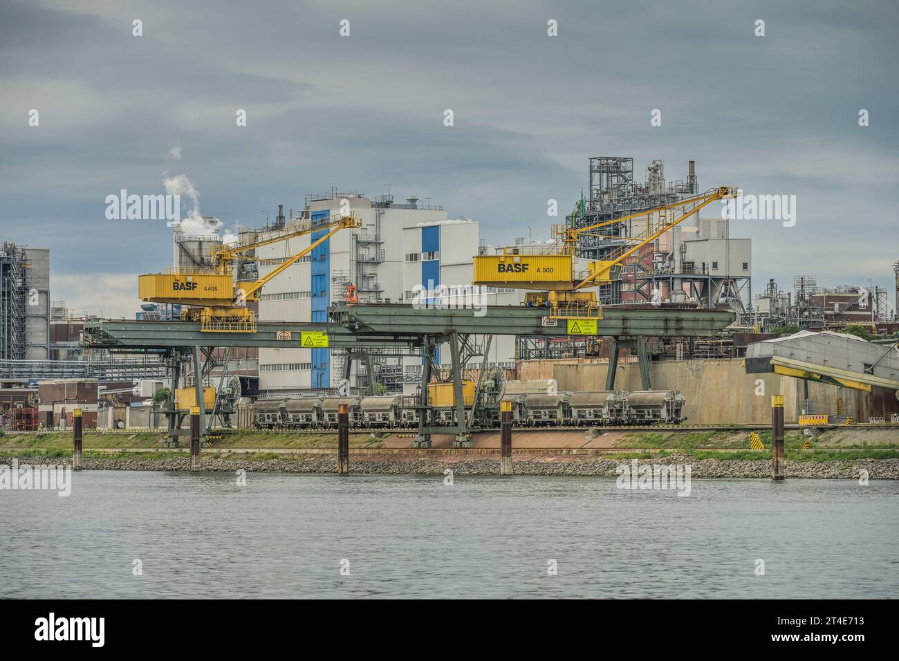 Chemiewerk BASF, Rhein, Ludwigshafen, Rheinland-Pfalz, Deutschland ...
