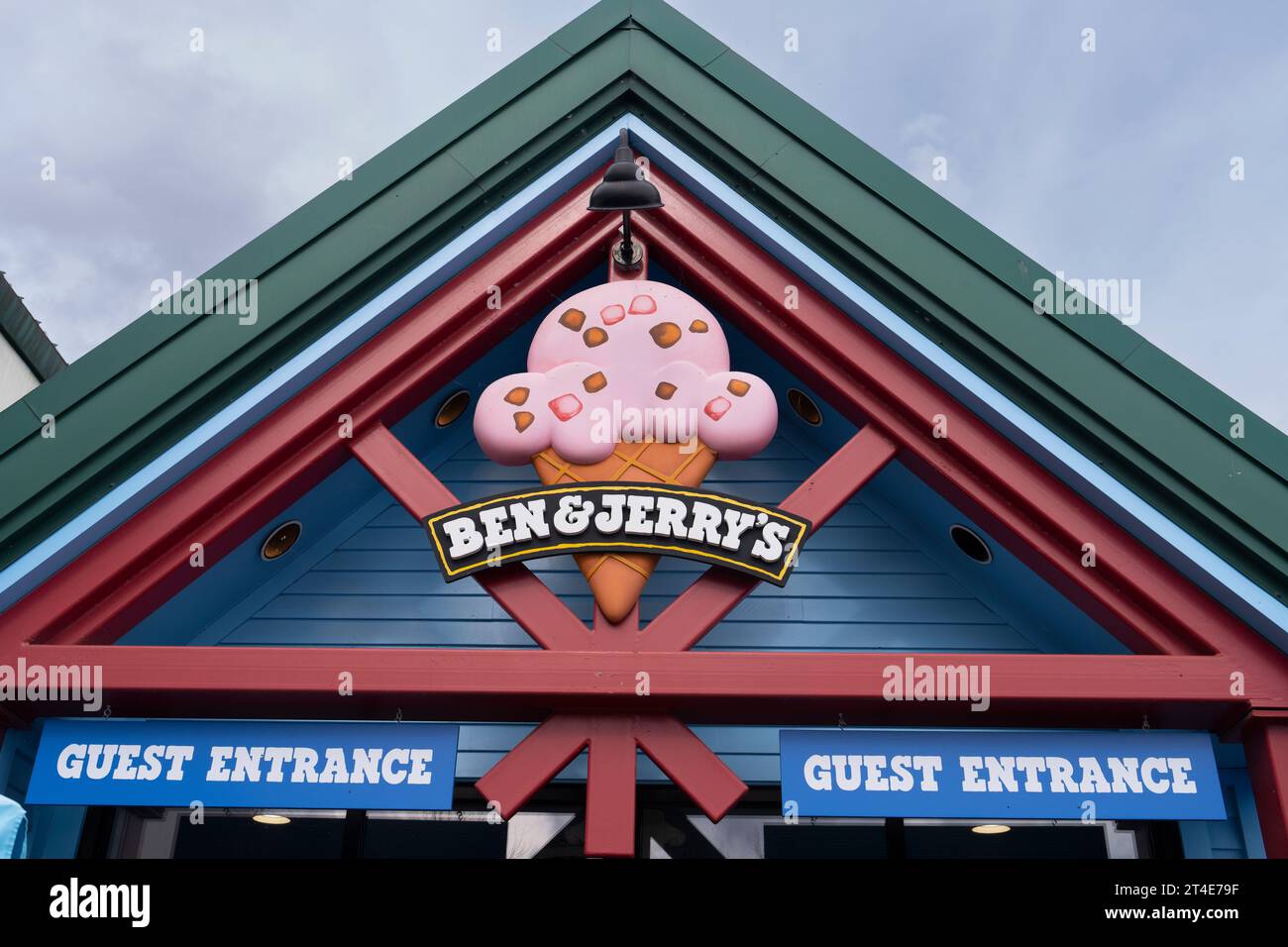 Ben and Jerry's Ice Cream Factory in Waterbury, Vermont Stock Photo - Alamy