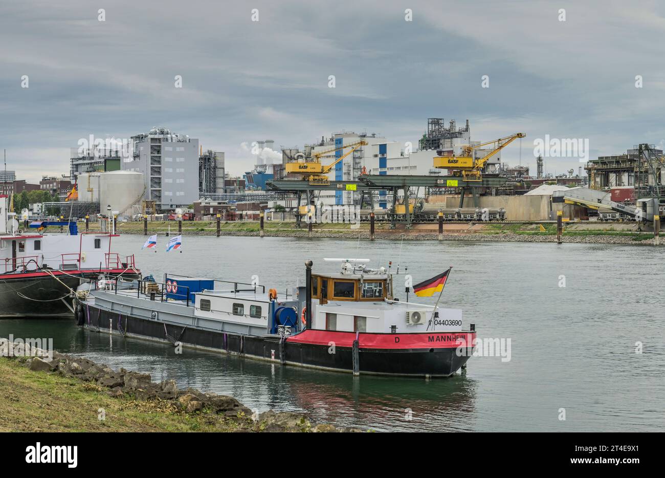 Chemiewerk hi-res stock photography and images - Alamy