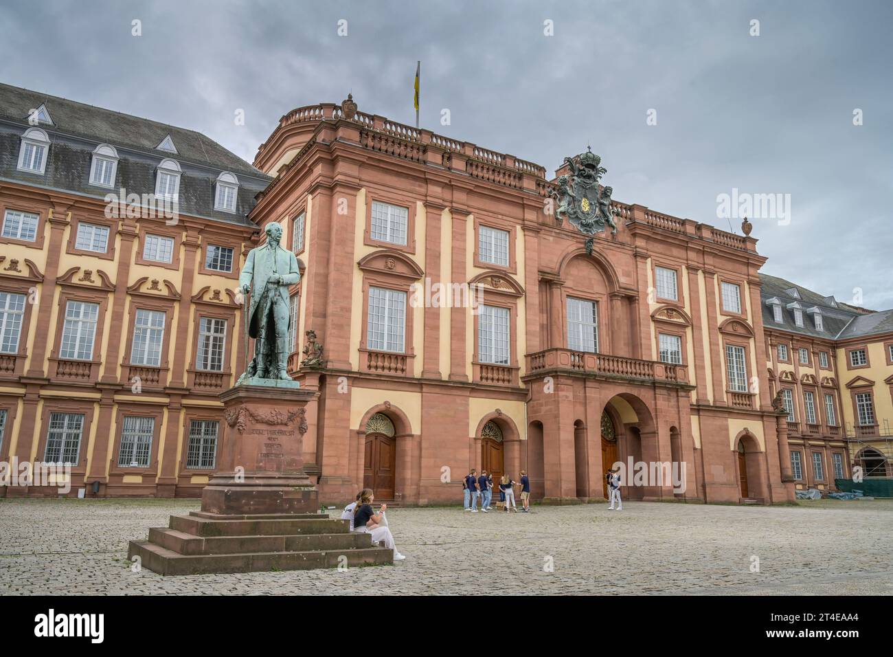 Denkmal Großherzog Karl Friedrich von Baden, Schloss Mannheim ...