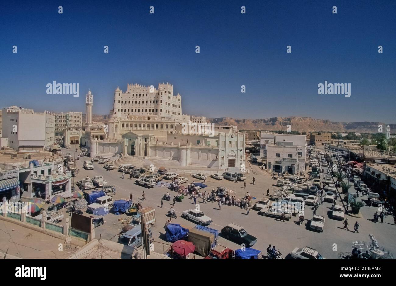 Seiyun palace hi-res stock photography and images - Alamy