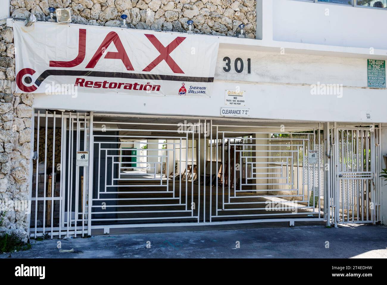 Condominium restoration renovation banner hi-res stock photography and ...