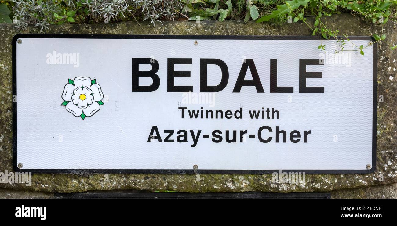 Name plate for Bedale, North Yorkshire, England, UK Stock Photo - Alamy