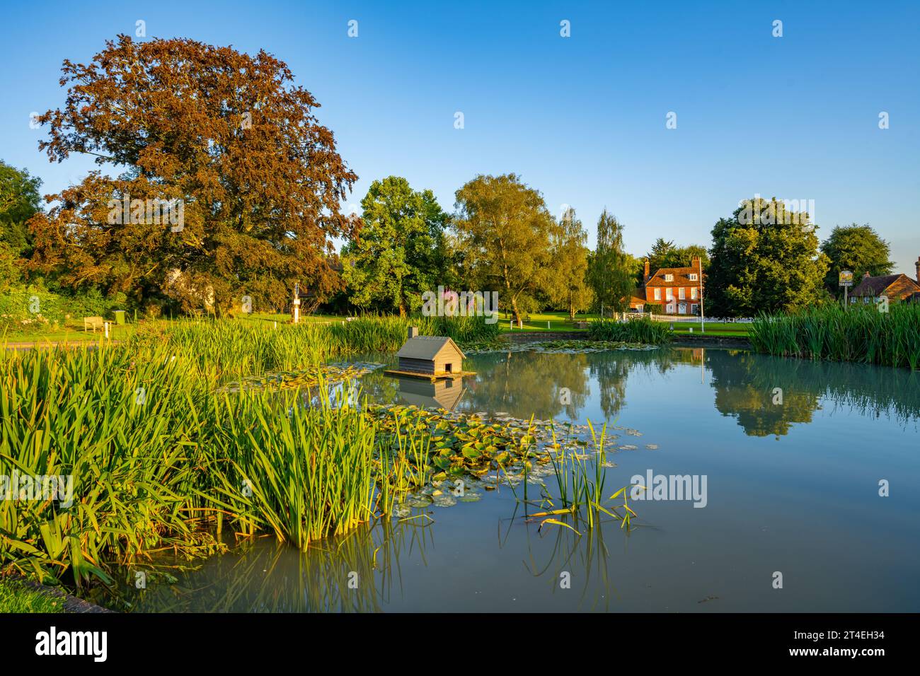 The Listed duck pond on the roundabout in Otford Kent Stock Photo - Alamy
