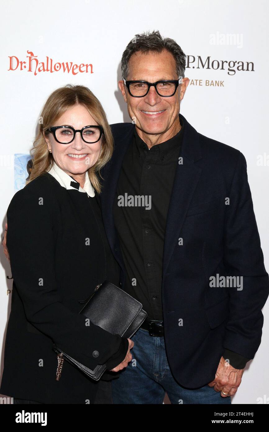 LOS ANGELES - OCT 28: Maureen McCormick, Michael Cummings at the 2nd ...