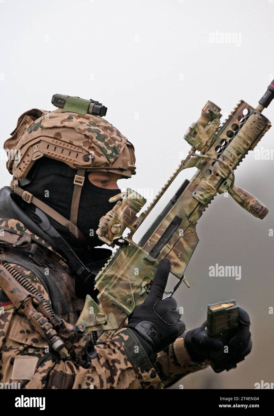 Heckler koch g36 assault rifle hi-res stock photography and images - Alamy