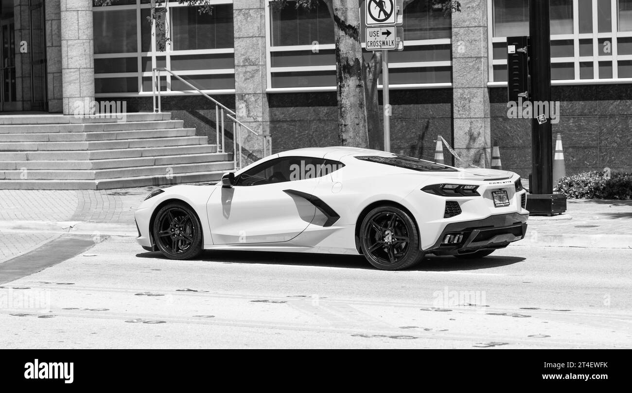 Chevrolet corvette side view Black and White Stock Photos & Images - Alamy