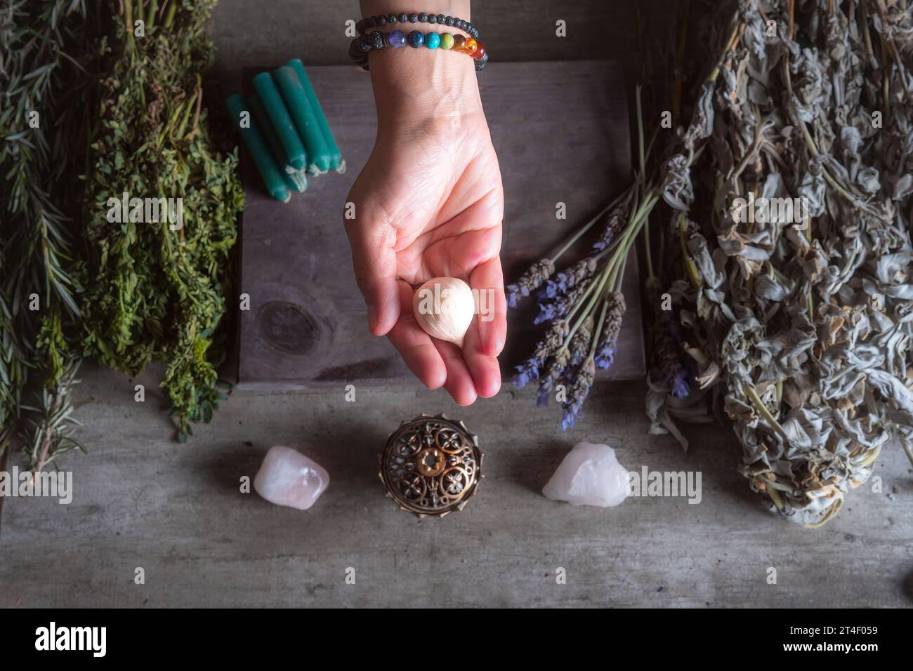 Ritual garlic hi-res stock photography and images - Alamy