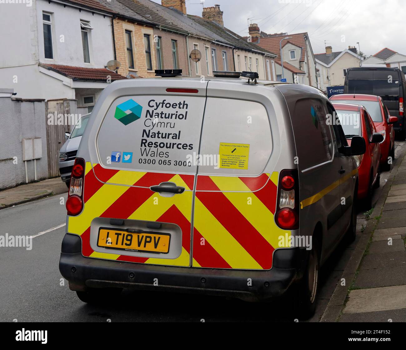 Natural Resources Wales / Cyfoeth Naturiol Cymru - silver grey van ...
