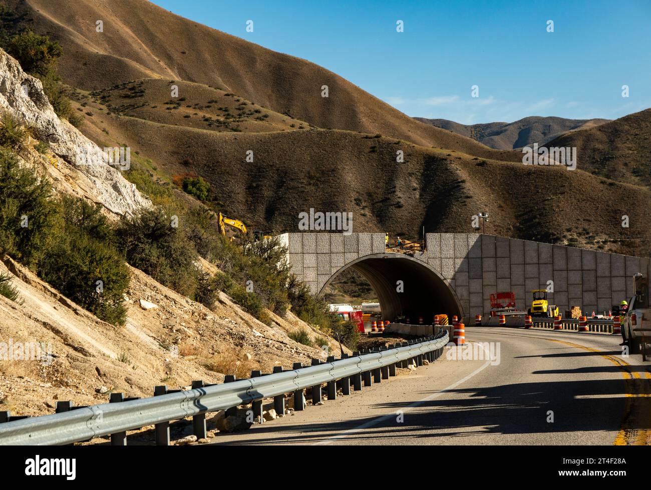 Constructing wildlife overpass on Idaho Highway 21 north of the Mores ...