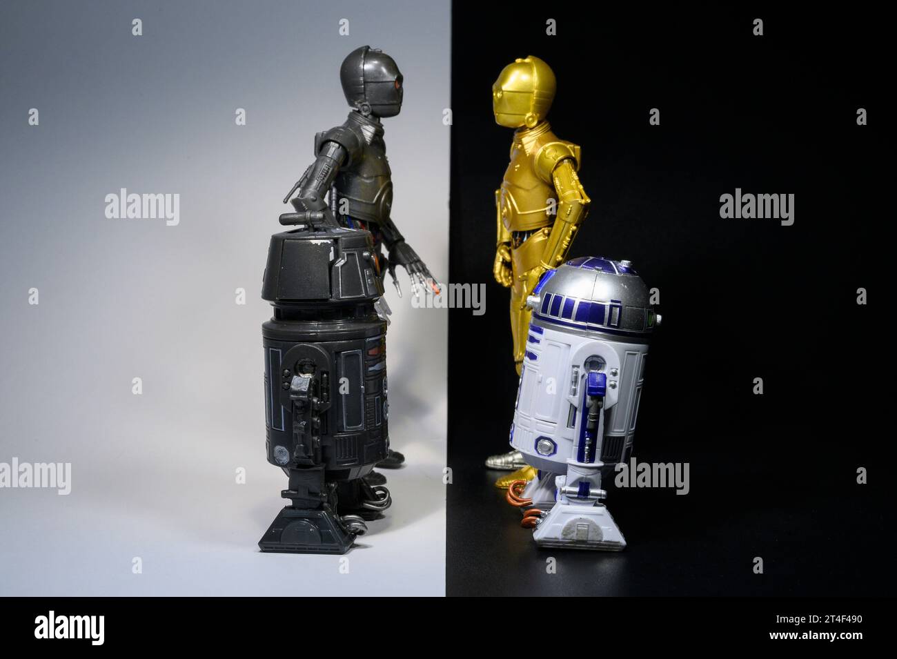 Evil robot hi-res stock photography and images - Alamy