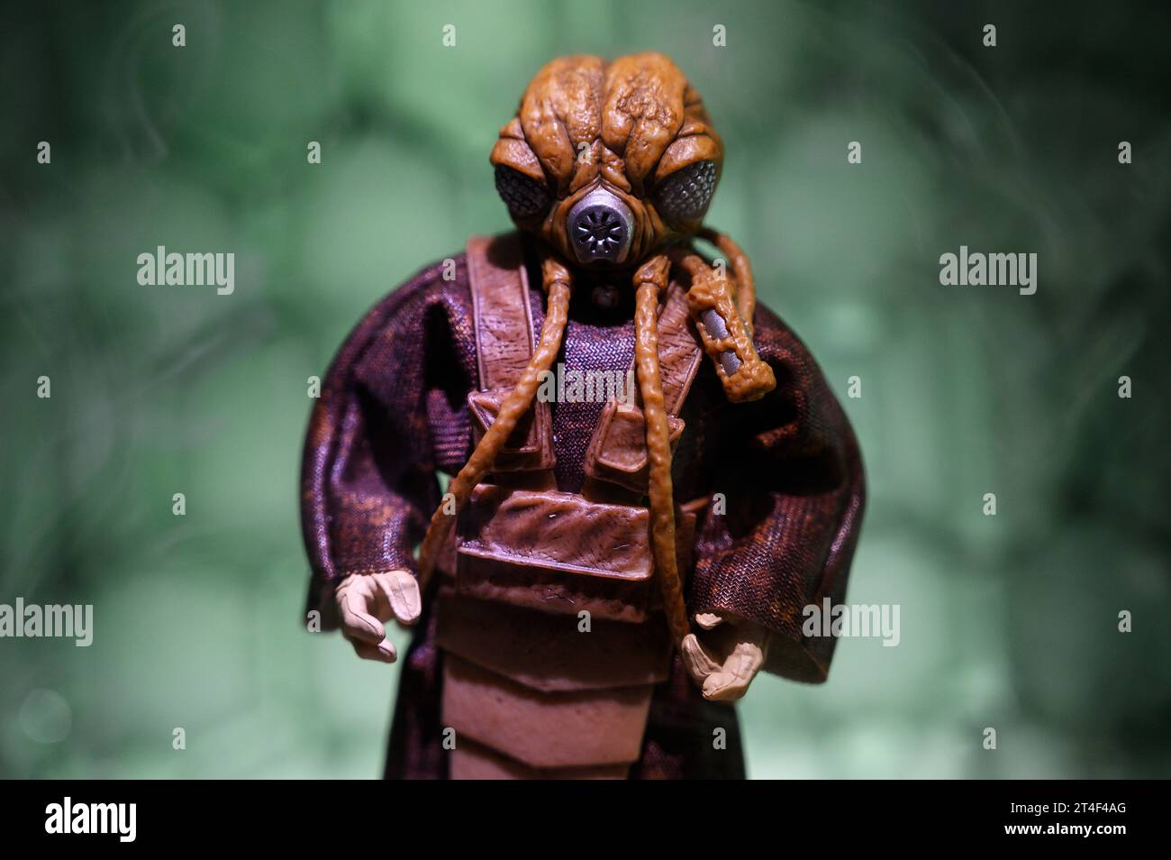 Zuckuss toy figure a bounty hunter in Star Wars Stock Photo - Alamy